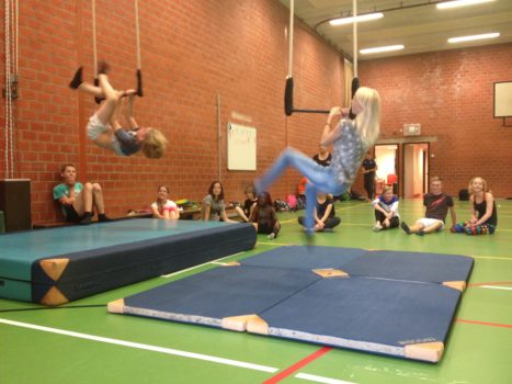 “Erg leuk om met onbekende sporten en culturen kennis te maken” | OOG ...