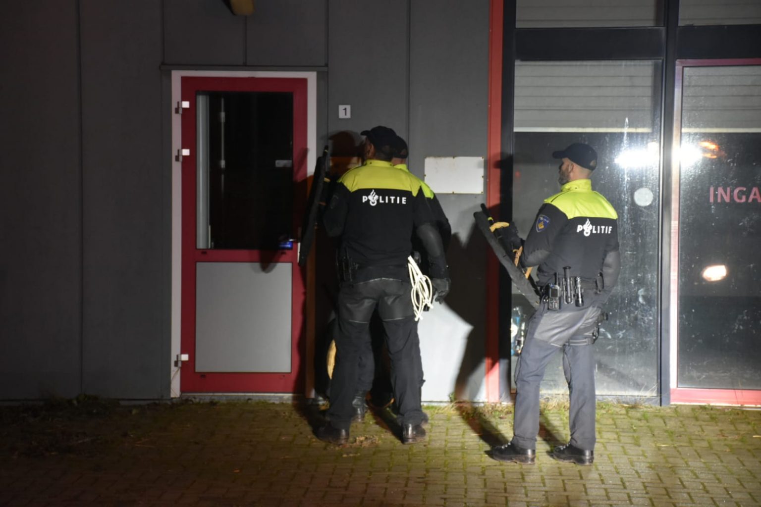 Politie blaast ontruiming gekraakt pand Emdenweg af | OOG Groningen