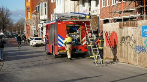 Bewoner sluit zichzelf buiten terwijl pan op het vuur staat | OOG Groningen