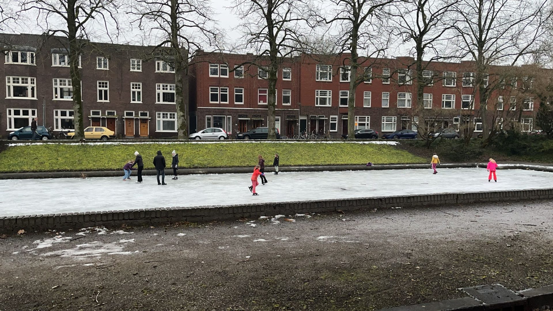 Liveblog gladheid: ‘Code rood’ voorbij, tot donderdagmiddag nog wel ...